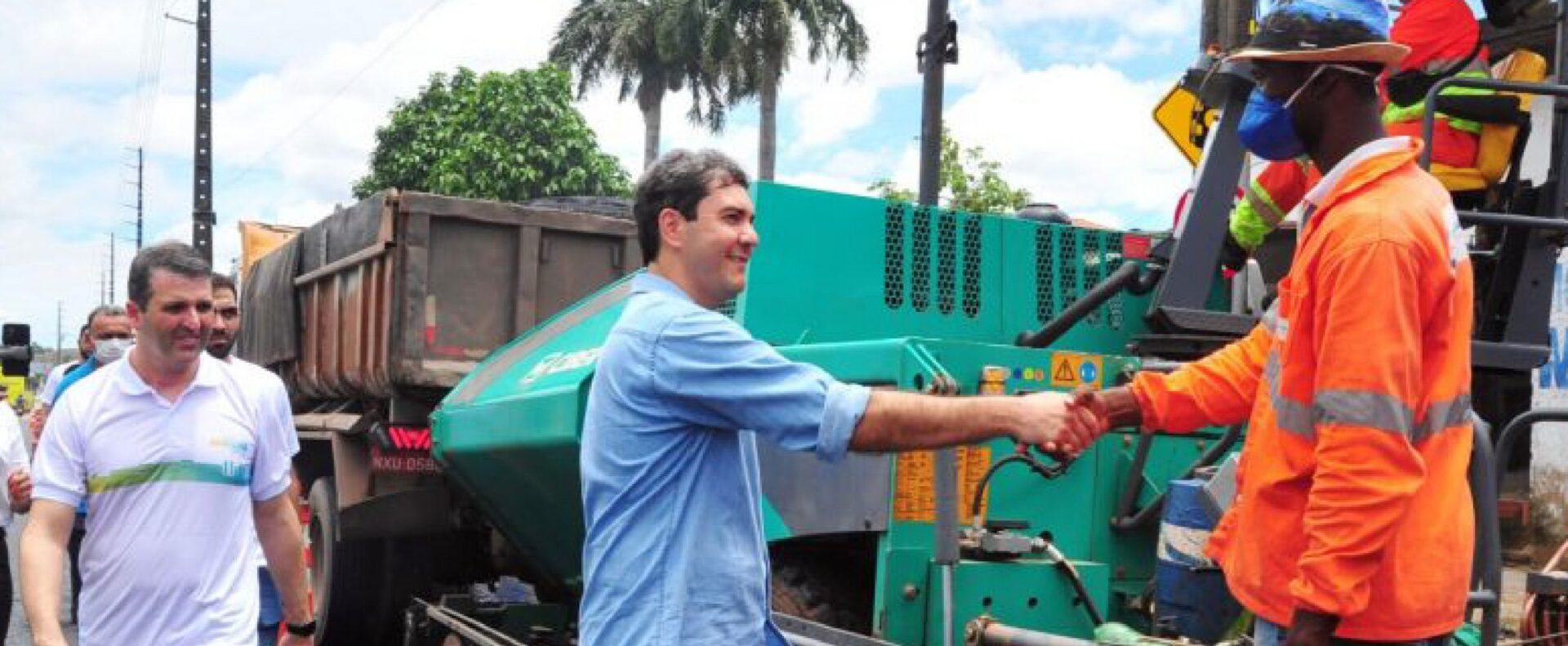 Aumente sua renda com a máquina de transformar plástico - Armário Plástico